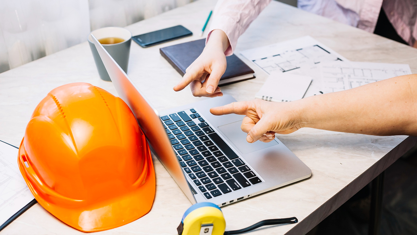 Hire On-Demand Construction Workers via UK Staffing Firms